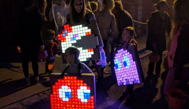 These Pac-Man family costumes are animated with Arduino - Hypertext