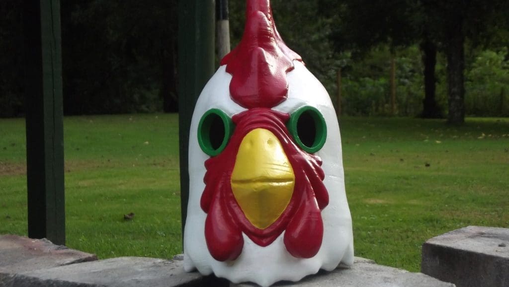 Hotline Miami cosplay with a 3D print of Jacket's chicken mask - Hypertext
