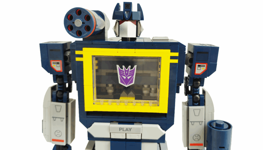 10358: Soundwave review - LEGO's first Decepticon - Hypertext