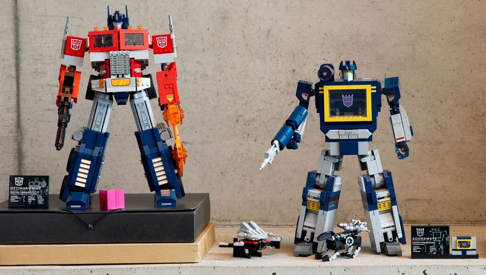 Soundwave versus Optimus Prime: Which is the better LEGO set? - Hypertext