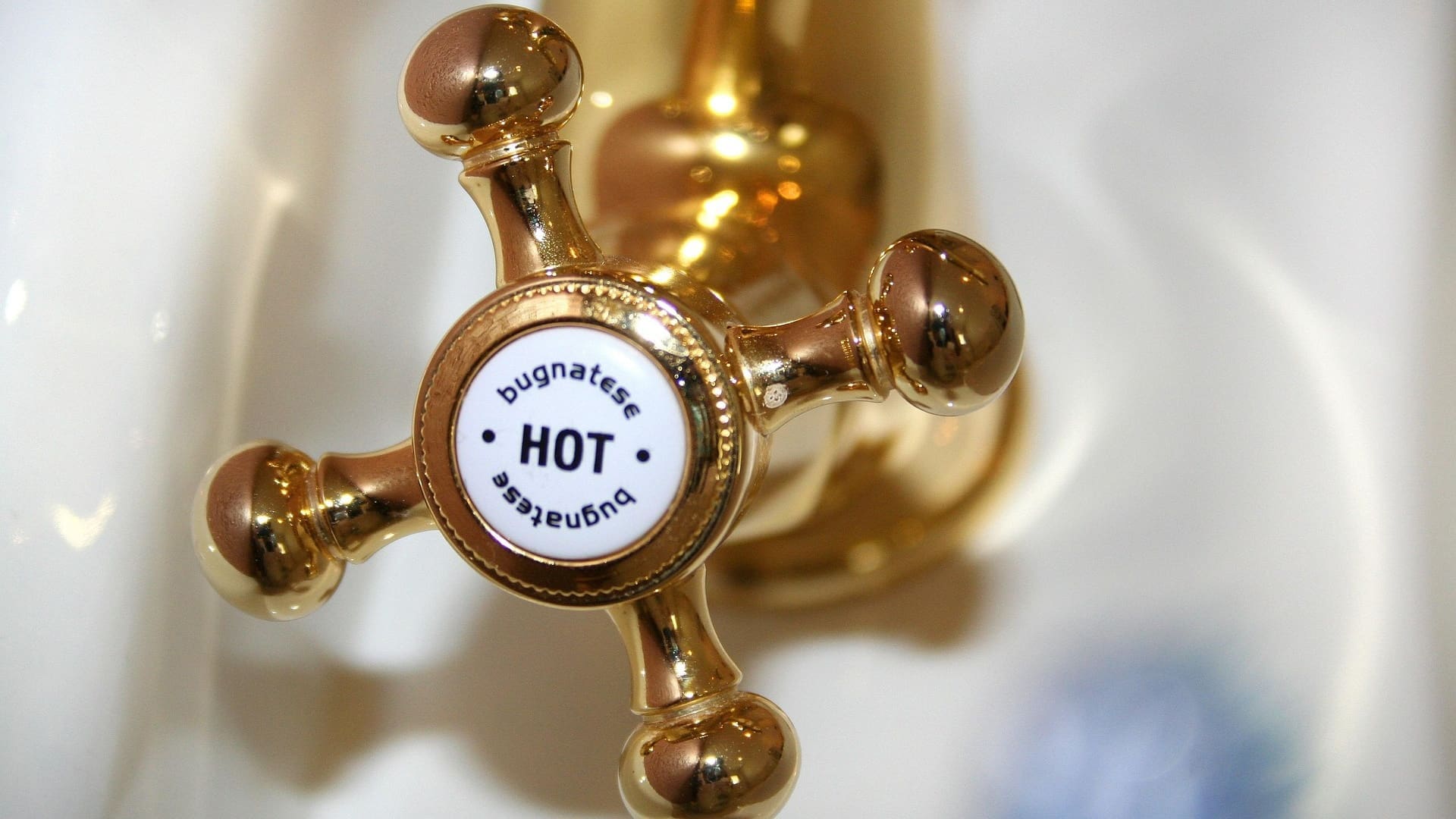 A smart geyser could save you as much as R500 - Hypertext